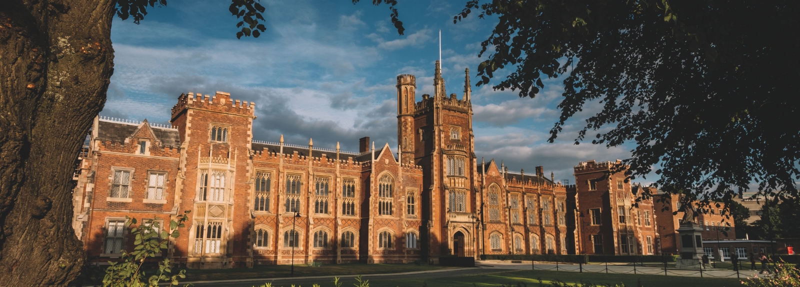 18-45 | Alumni Engagement and Philanthropy | Queen's University Belfast